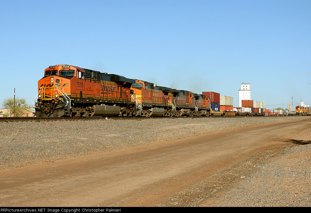 BNSF 7518